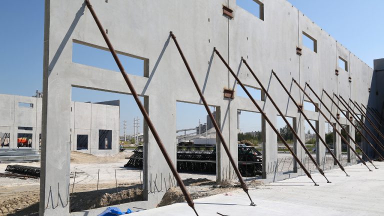 Tilt-Wall Construction; Process Explained with Applications and Limitations - Construction How