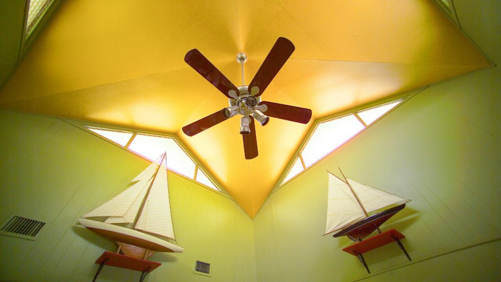 Cathedral Ceilings: History, Installation, Advantages, and Drawbacks ...