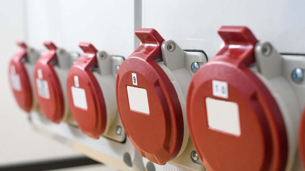 Why Should You Install An Industrial Socket For Home EV Charging ...