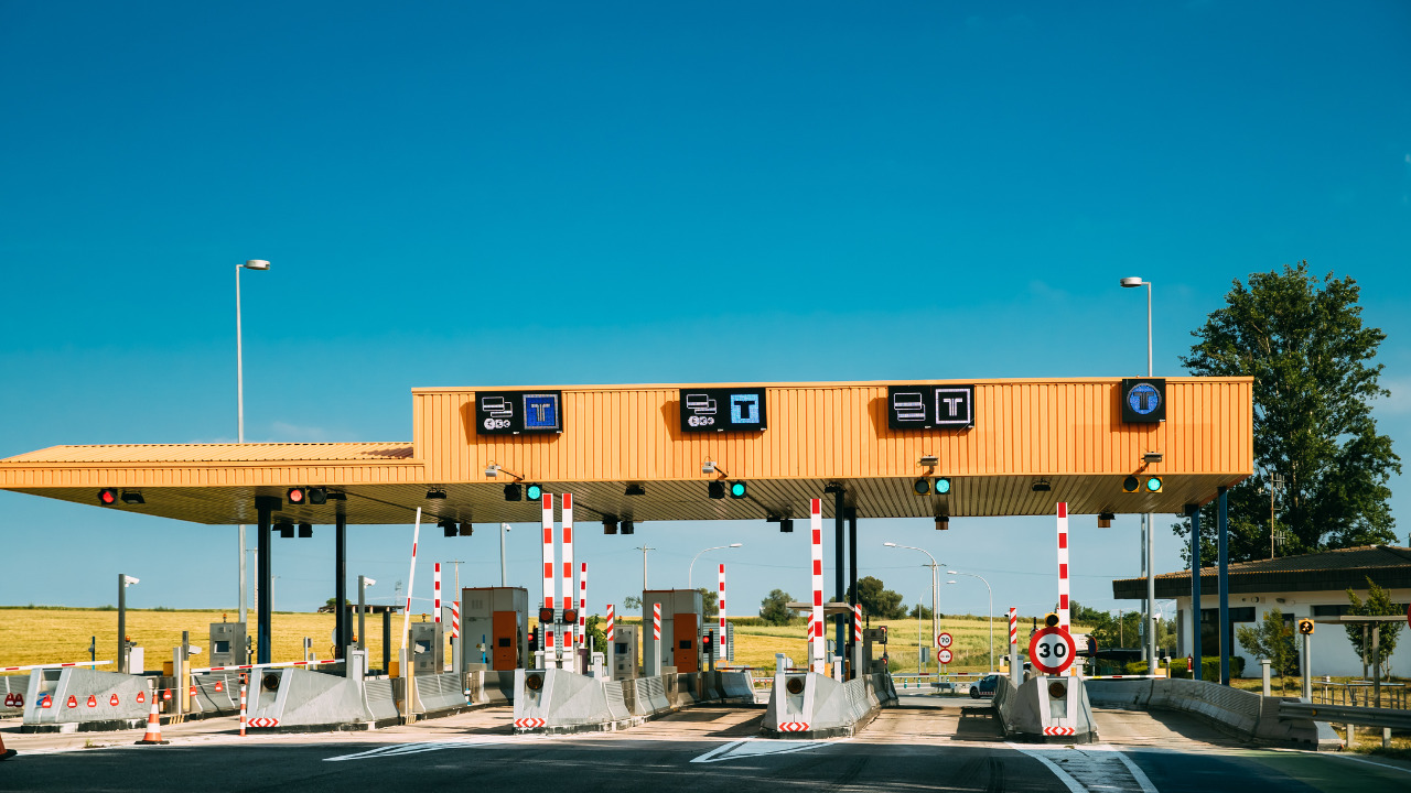 Types of Roads: Common Classifications You Need to Know